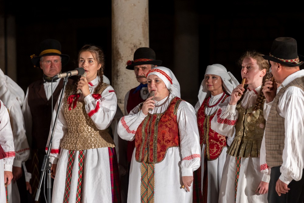 Održana Međunarodna večer folklora u Blatu