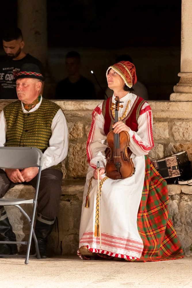 Održana Međunarodna večer folklora u Blatu